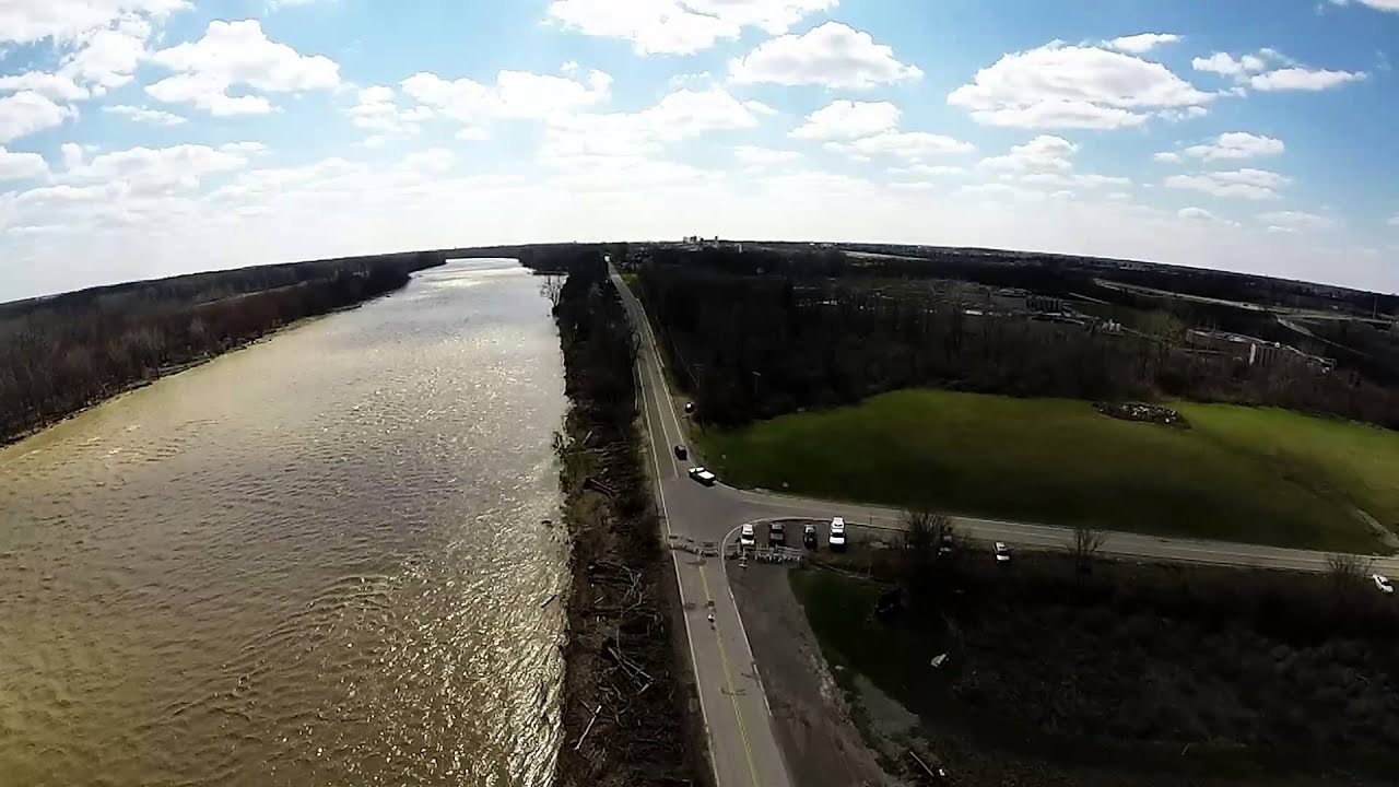 Side Cut Metro Park Maumee River ice damage - YouTube