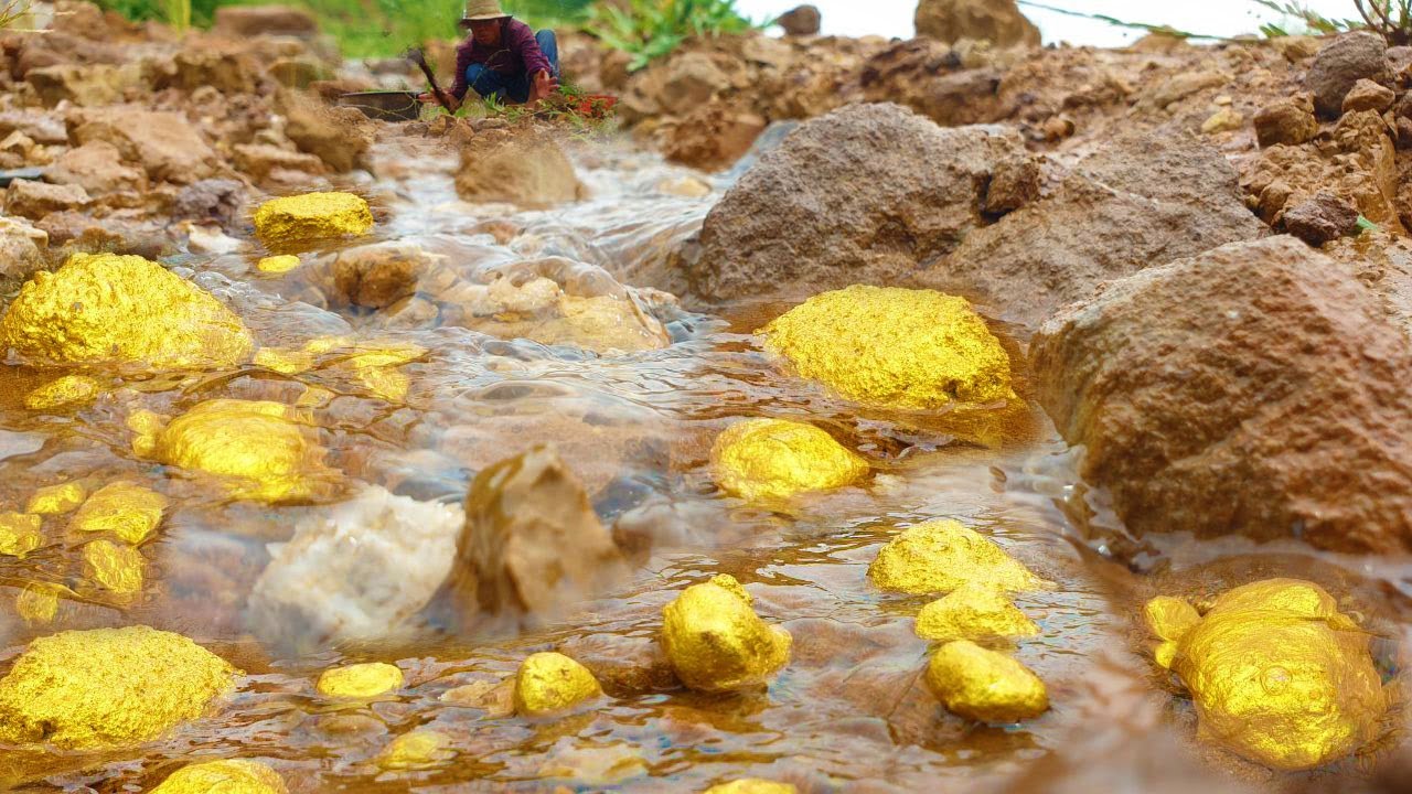 OMG Lucky Lucky Day! Mining Gold - Finding and digging gold. - YouTube