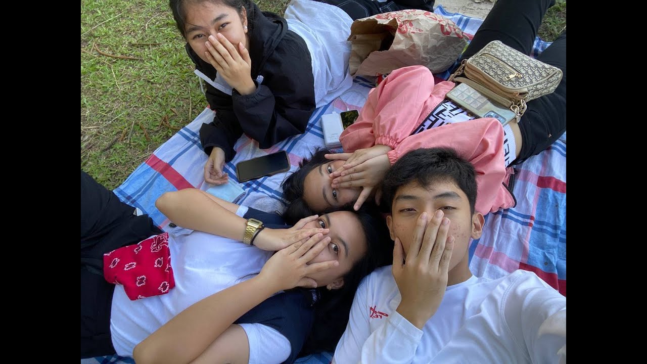 PCOMM VLOG - YouTube