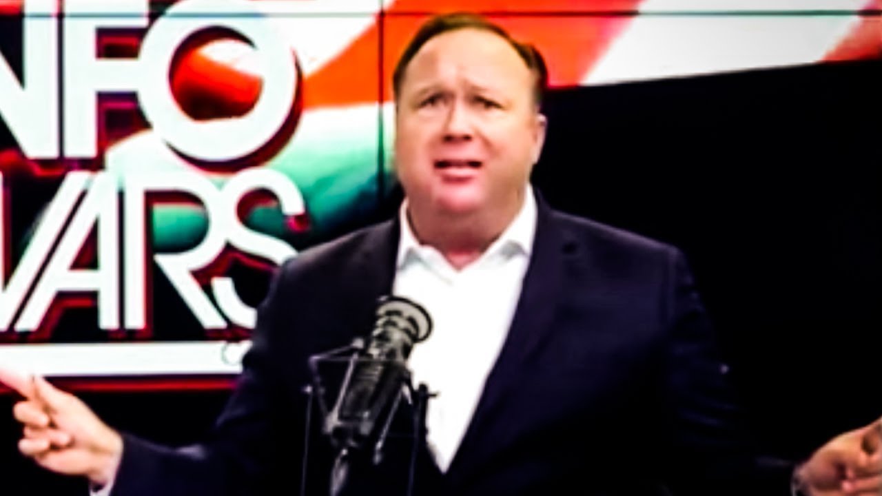 Alex Jones FLIPS OUT On Steve Bannon, Whines About Fire And Fury - YouTube