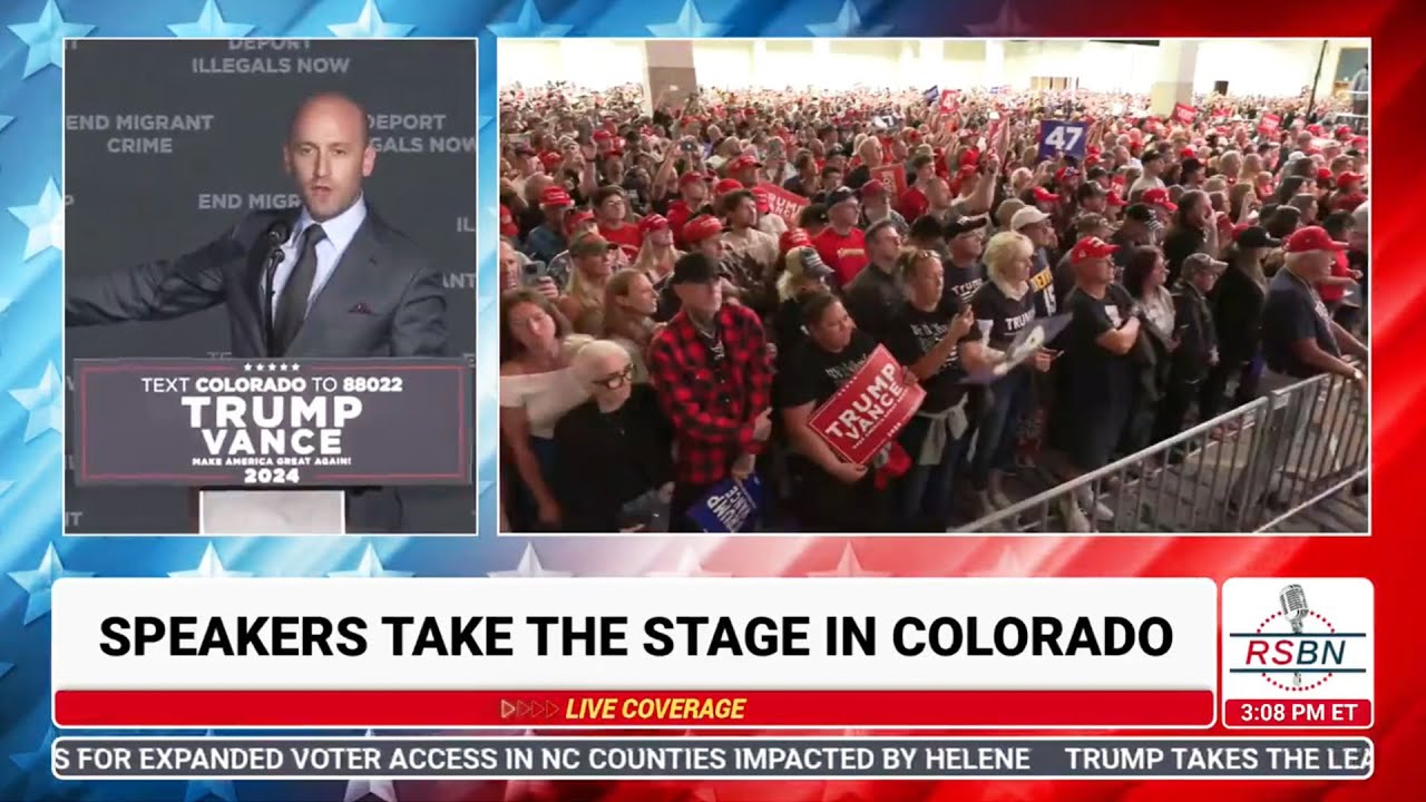 Trump crowd boos and yells at pictures of Hispanics - YouTube