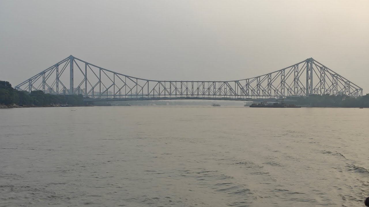 Under the howrah Bridge - YouTube
