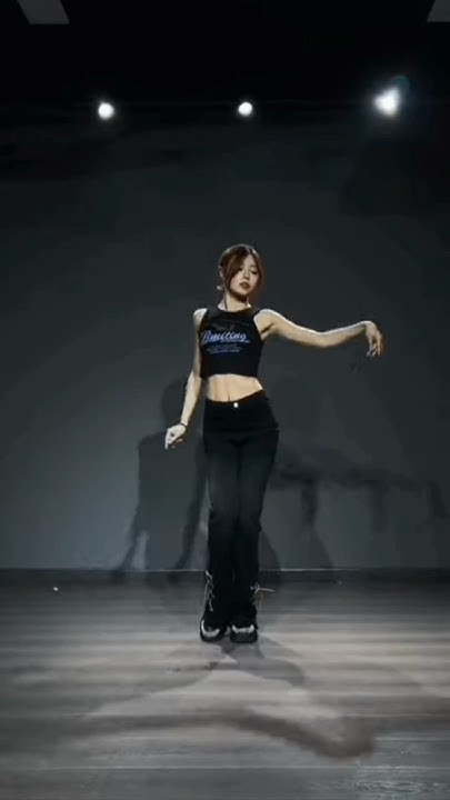 KiKi Dance F(x) 4 Walls - YouTube