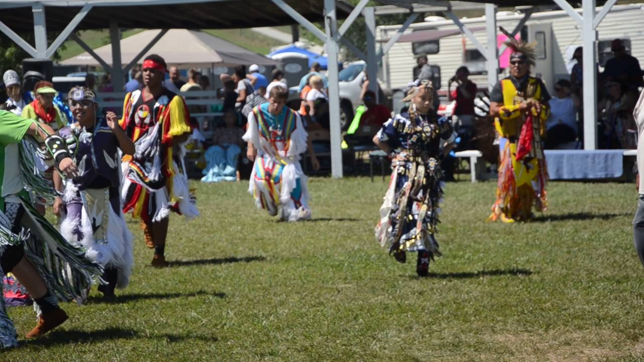 2016 Annual Powwow Intertribal Dance - YouTube