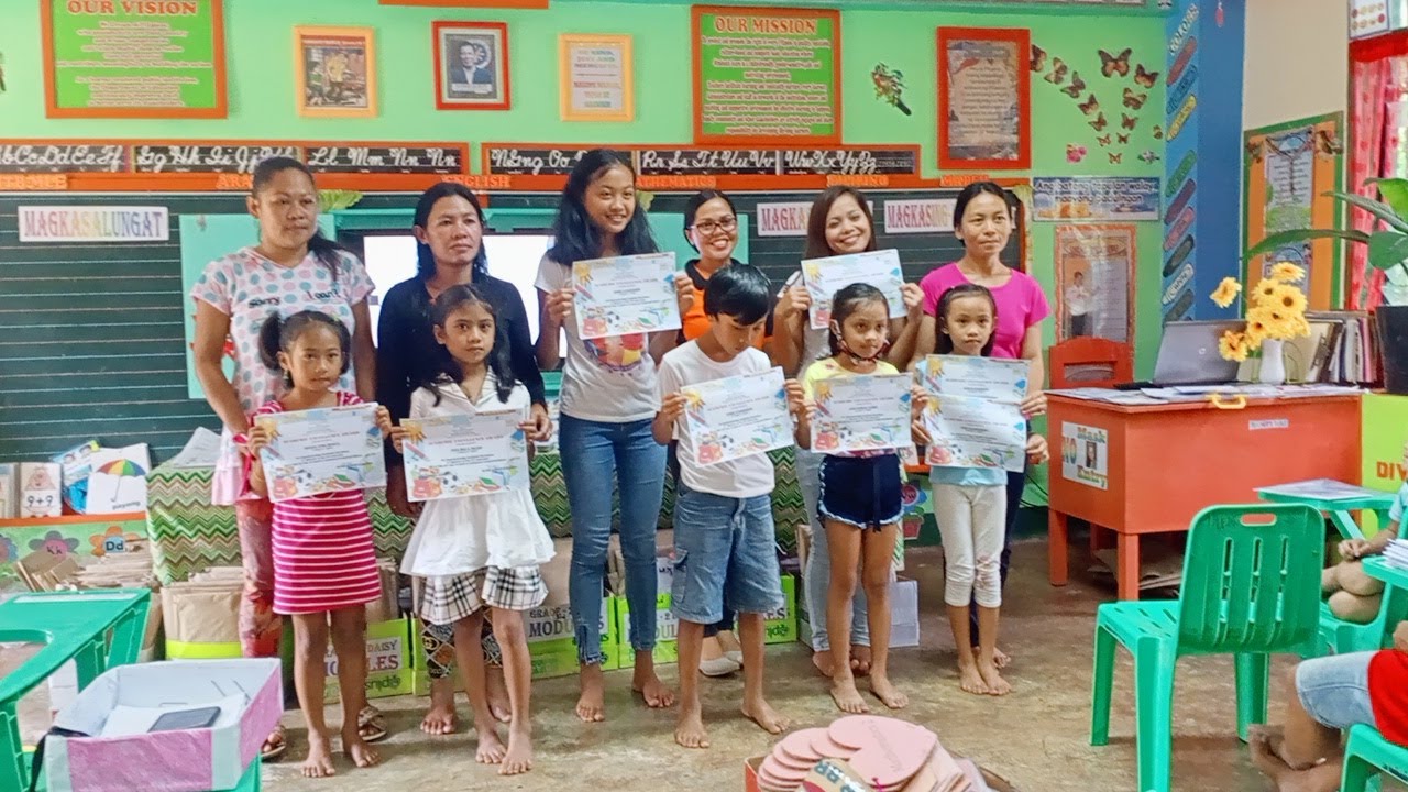 1st and 2nd Grading Recognition @ Grade Two Daisy... - YouTube