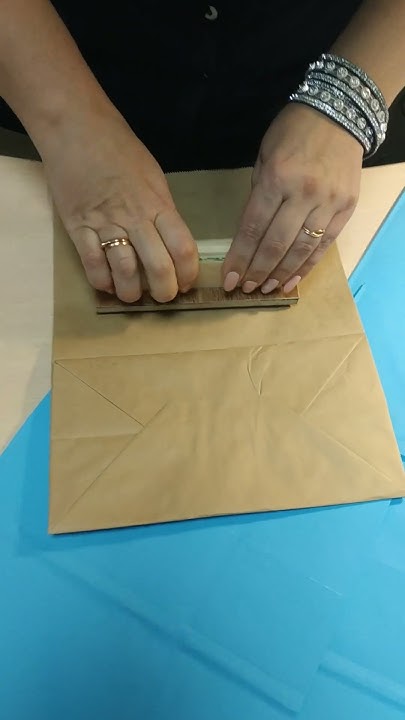 Штамп для брендирования крафтовых пакетов - YouTube