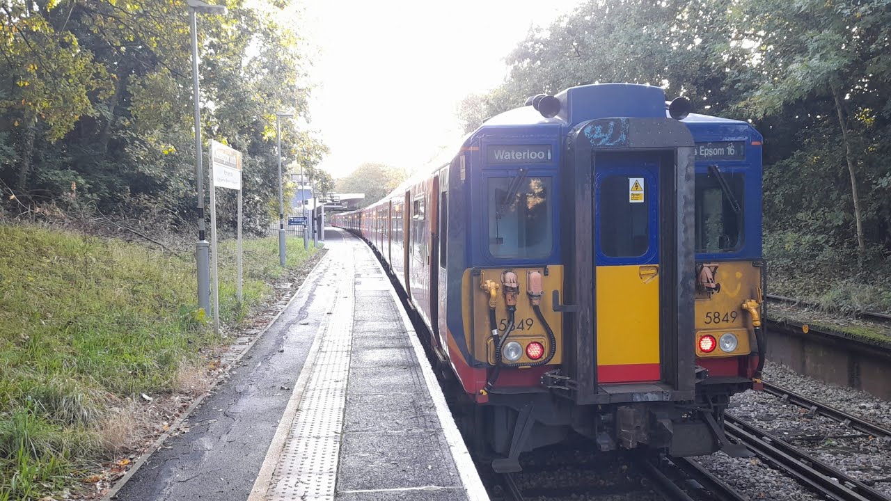 Chessington South Terminus Station 5/11/2023 - YouTube