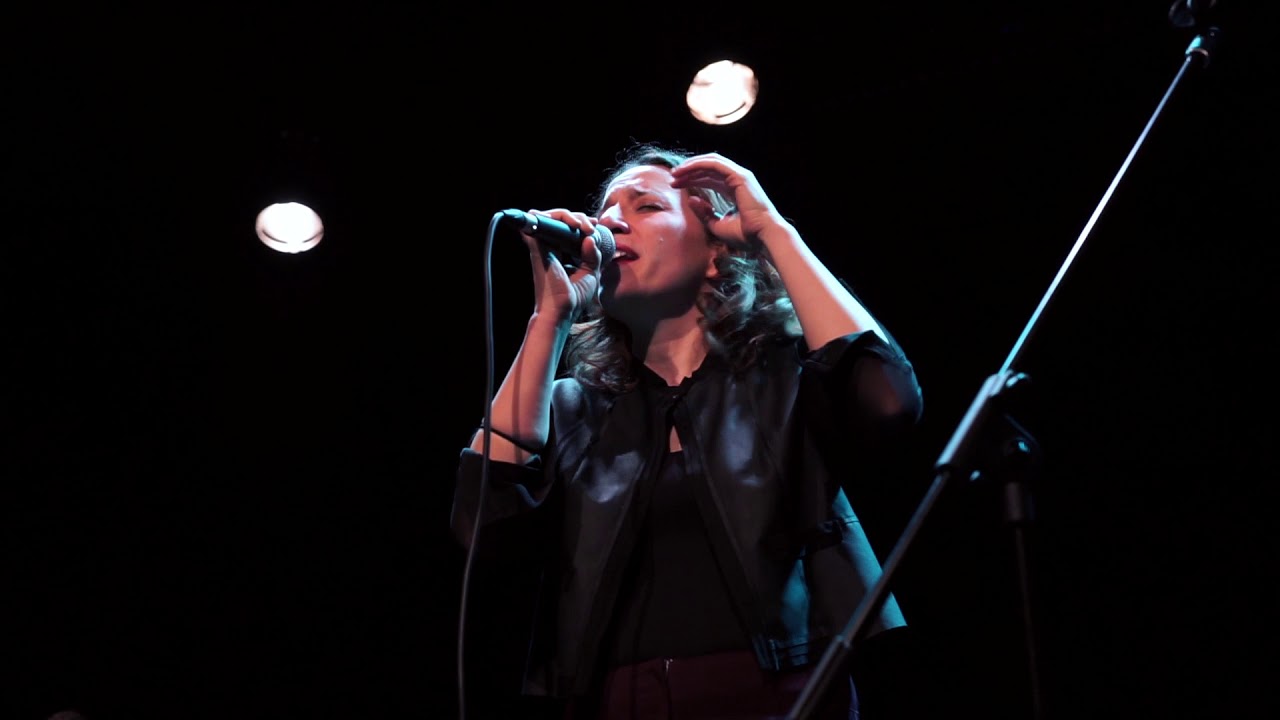 Dieci Lune - Cristina Renzetti in concerto | Officina Pasolini 11-05 ...