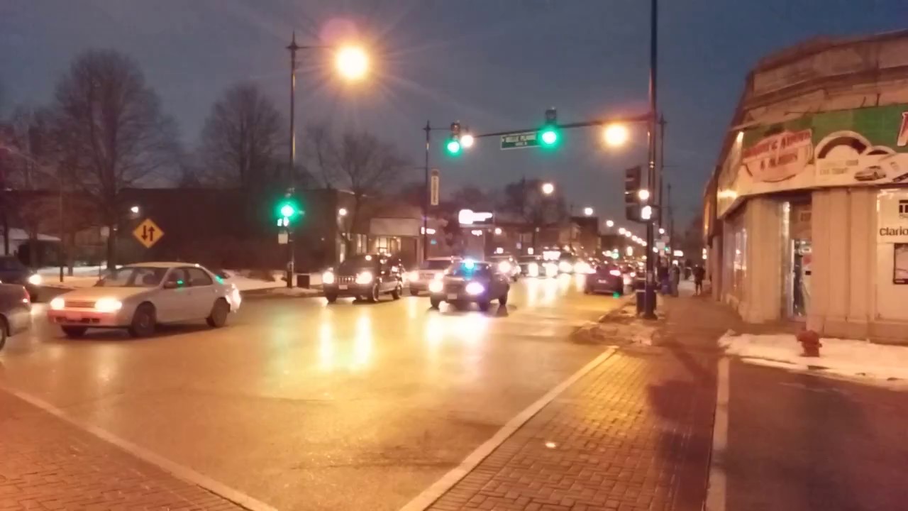 Chicago Police Unmarked Car Responding - YouTube
