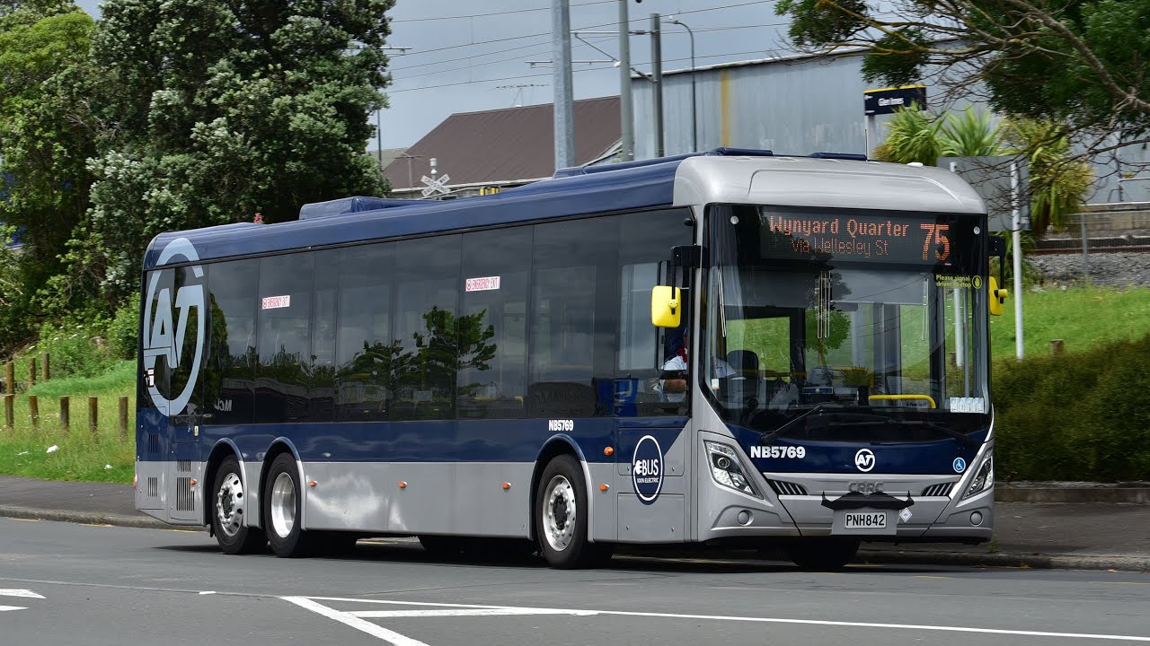 Auckland Buses # Route 75. St Johns to Newmarket via Remuera Rd - YouTube