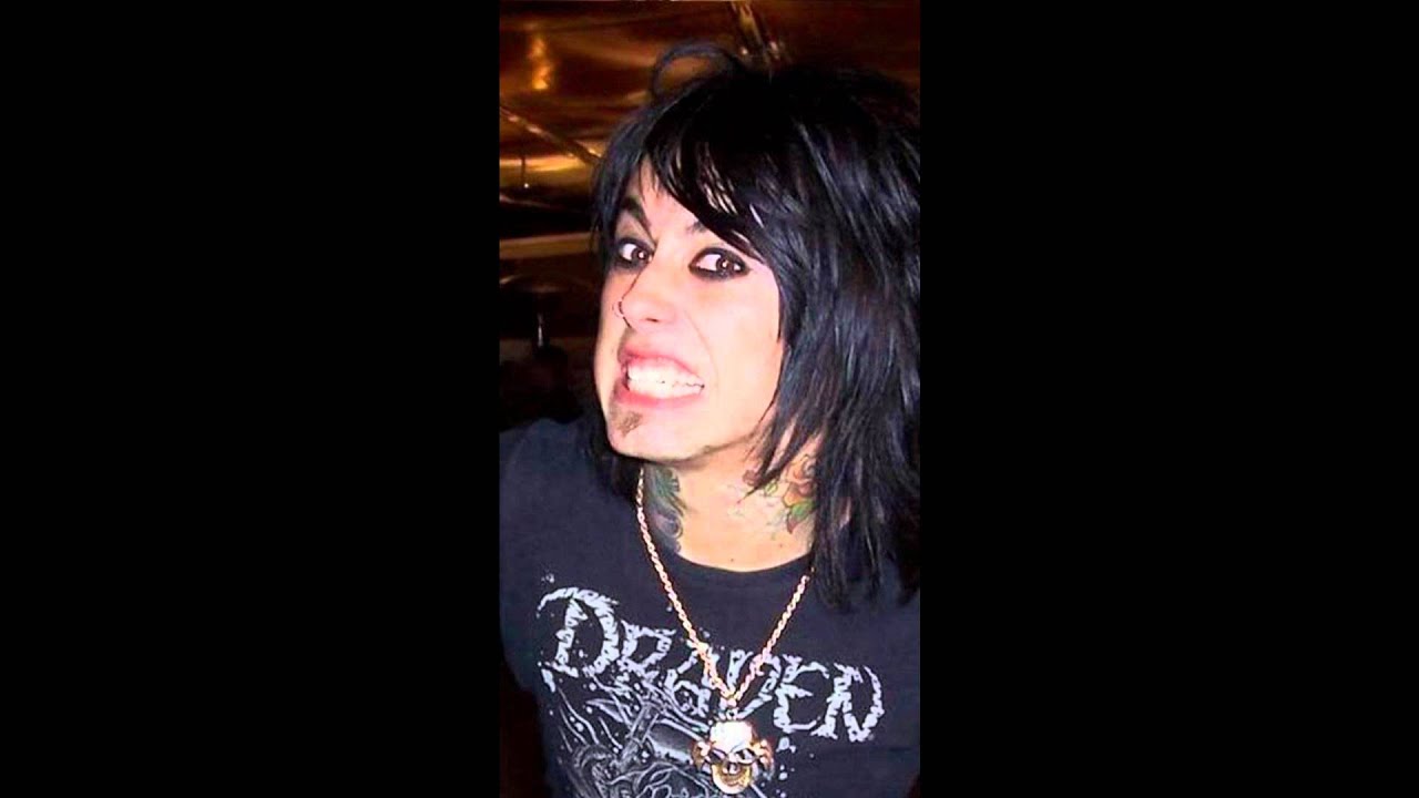 Falling In Reverse - Listen Up - YouTube