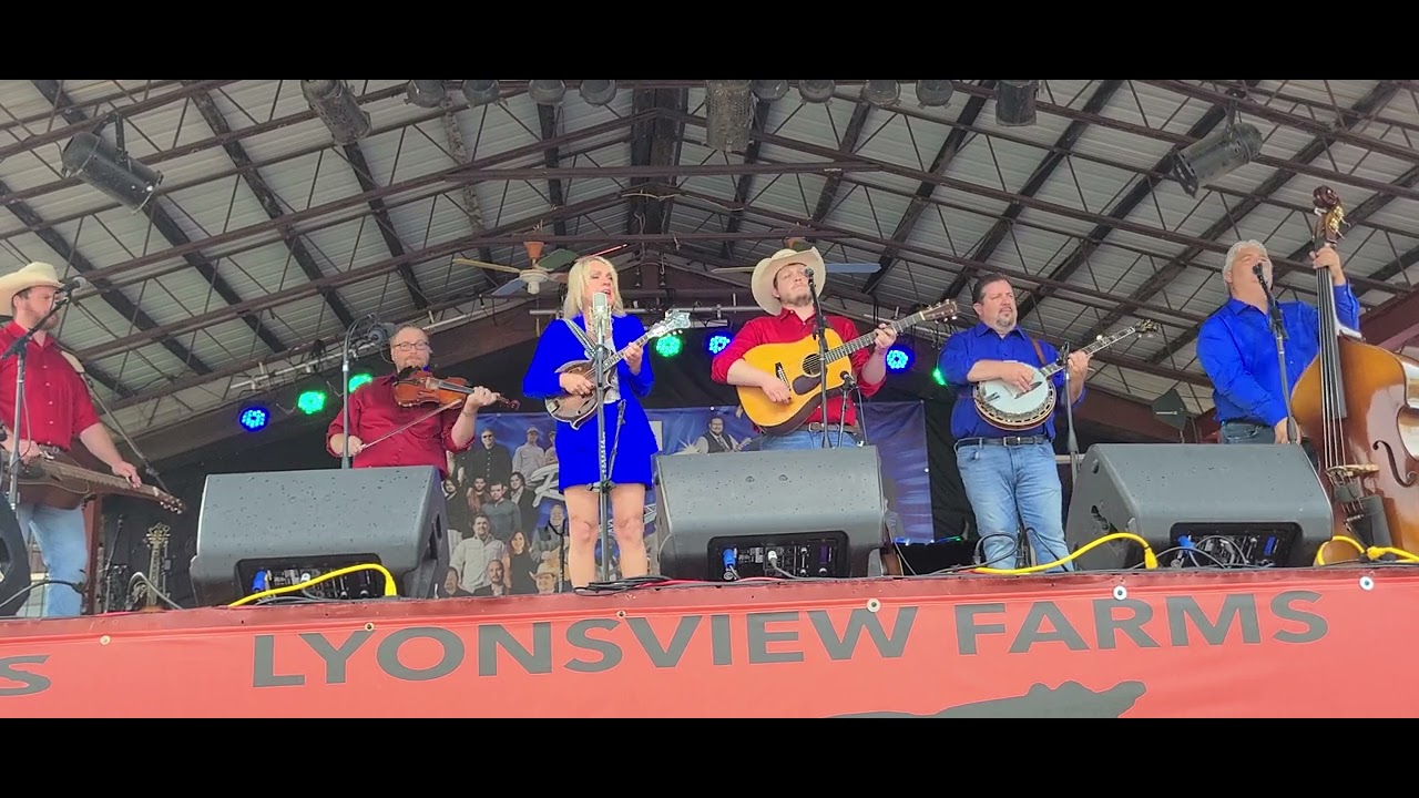 When The Grass Grows Over Me / Rhonda Vincent and The Rage - YouTube