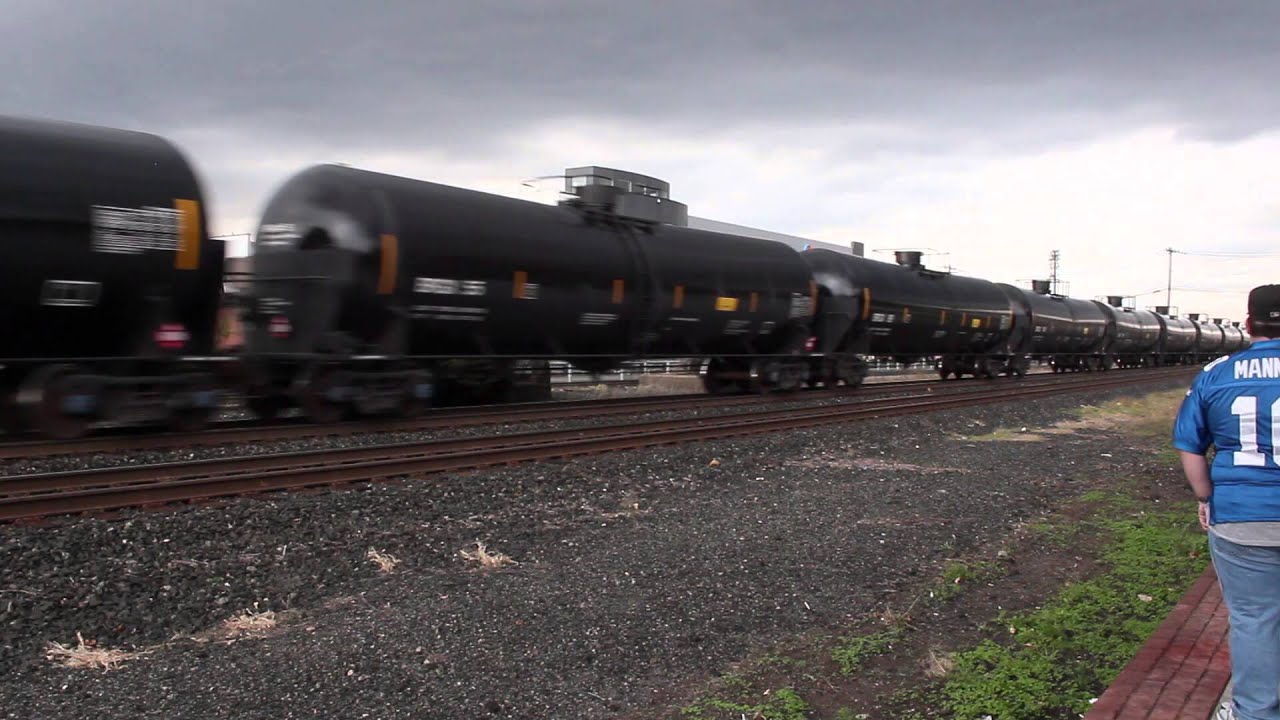 Ridgefield Park, CSX Tanker Train - YouTube