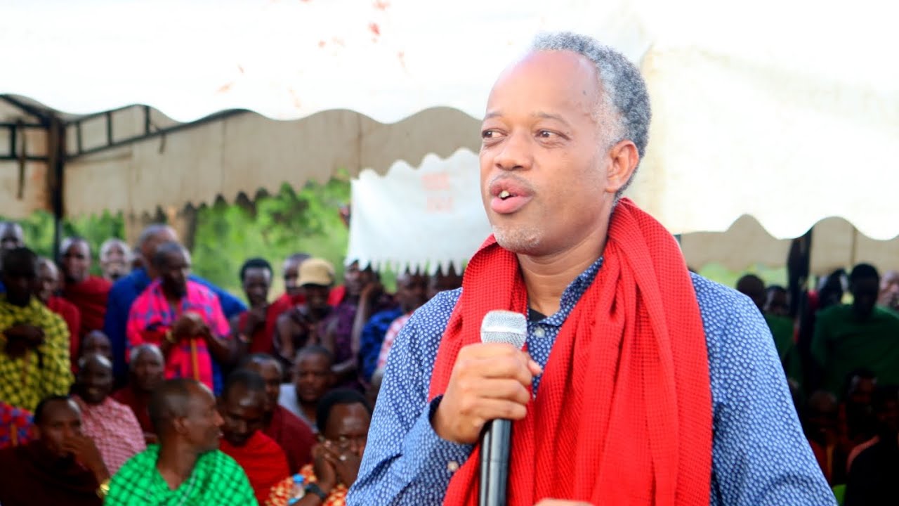 Mhe.Fred Lowassa ashiriki sherehe ya kumpongeza mwenyekiti wa Kijiji ...