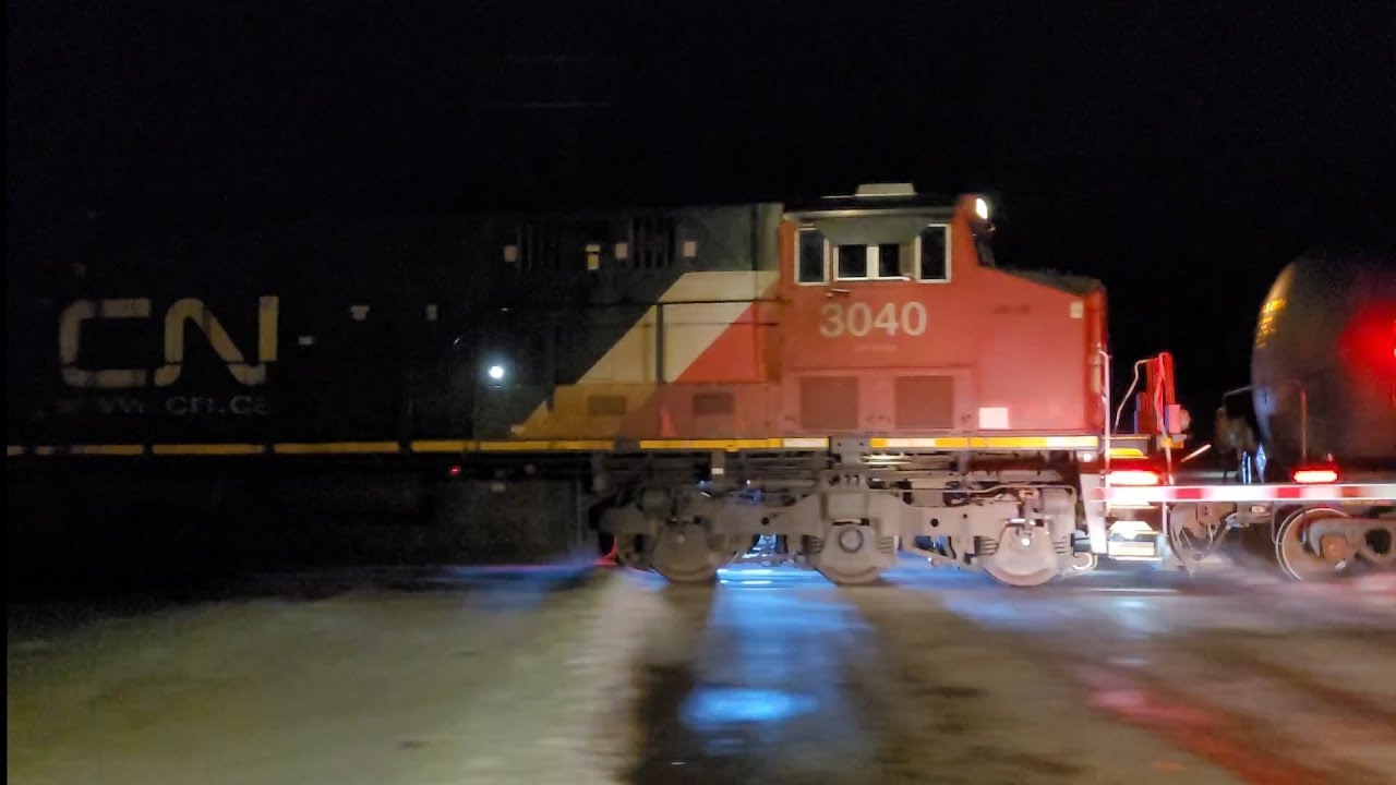 (DPU 3040) CN 383 - 3151 & 2836 In Lynden Ontario - YouTube