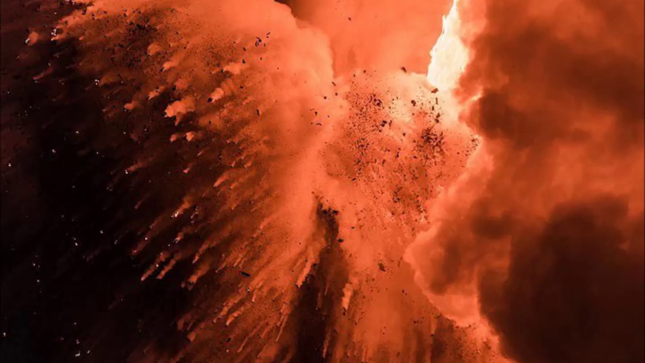 Kilauea volcano eruption - fire and water (Hawaii March 2017) - YouTube