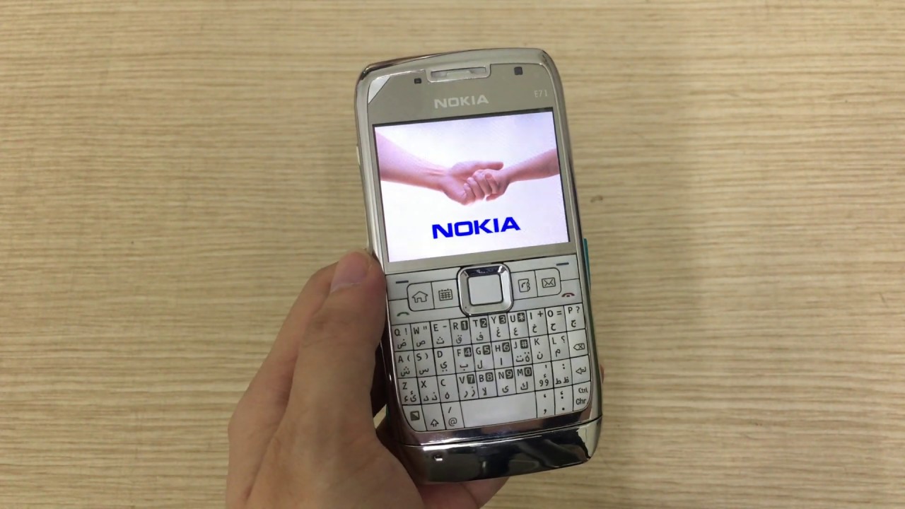 Nokia E71 - Hướng dẫn lắp sim mở nguồn - YouTube