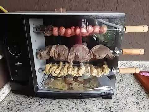 Churrasqueira a gás arke 3 espetos em ação