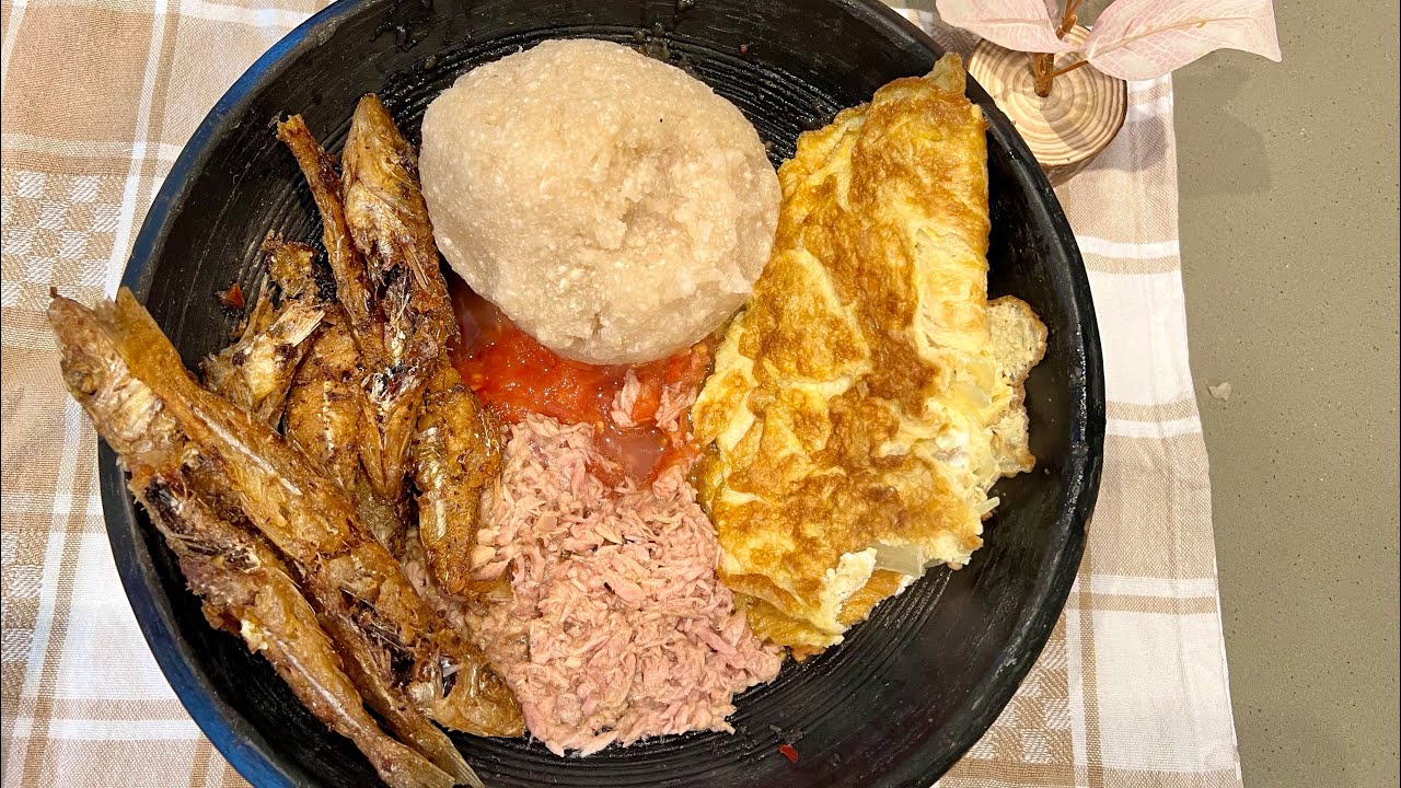 How to prepare gari eba with pepper sauce(Ghana style) - YouTube