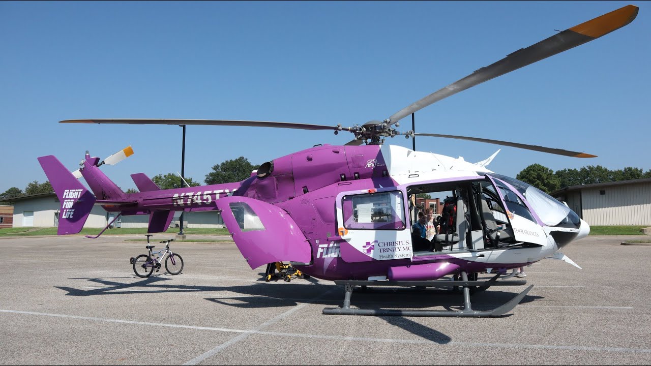 2009 Eurocopter EC145 landing on campus! - YouTube