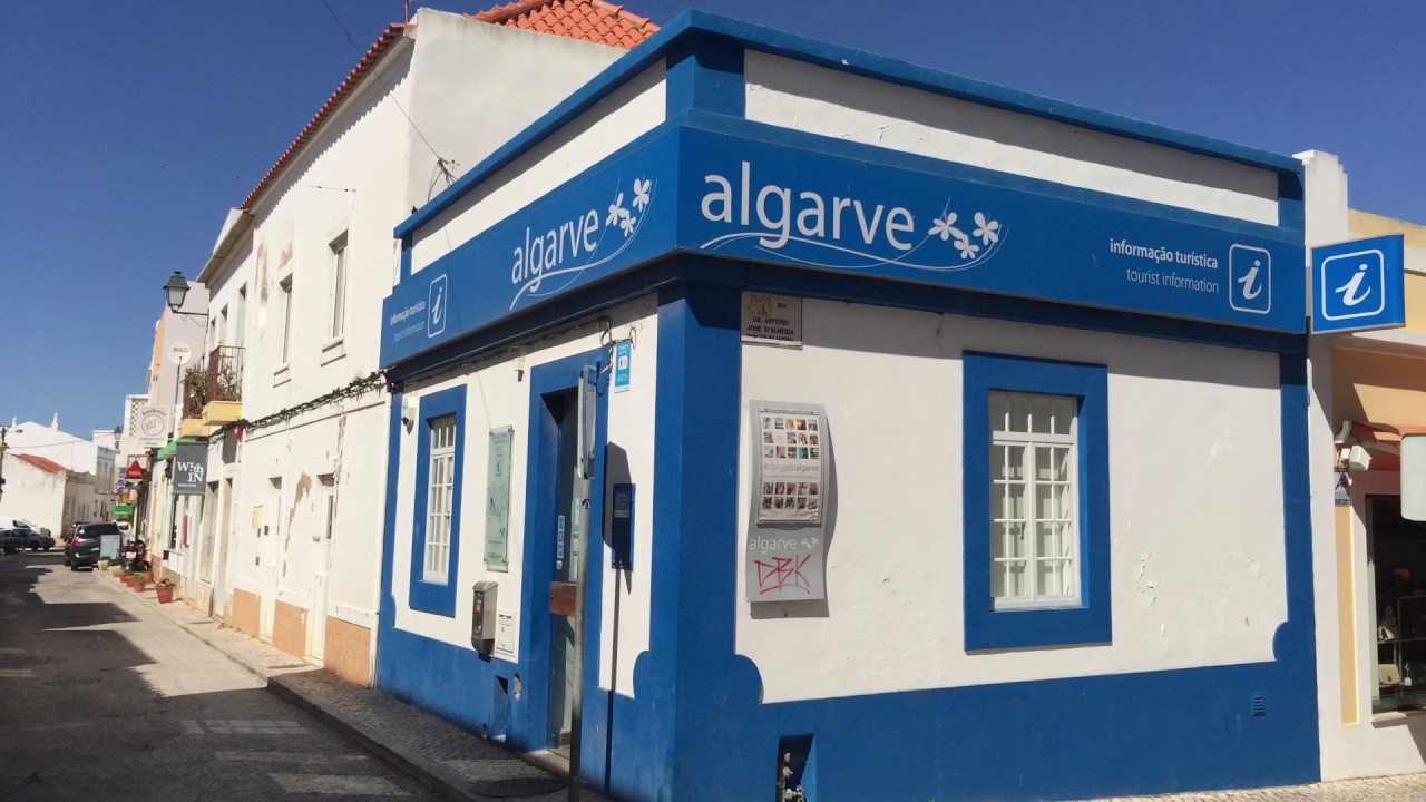 Alvor town centre - YouTube