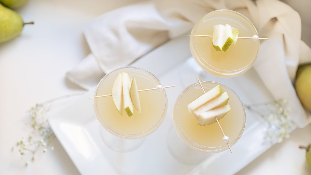 Refreshing Pear Mimosas | Easy Holiday Brunch Cocktail - YouTube