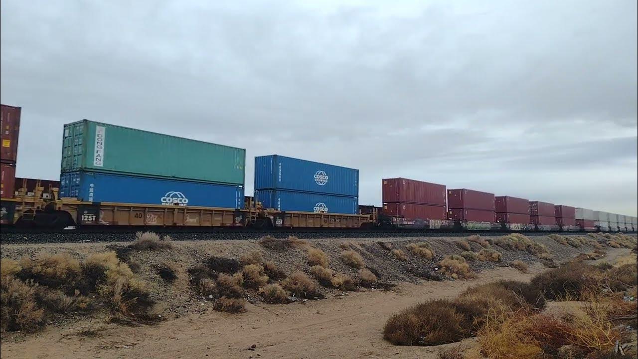 WB BNSF Port Stack/Baretables Train At Lenwood Ca! #bigbossrailfanner - YouTube