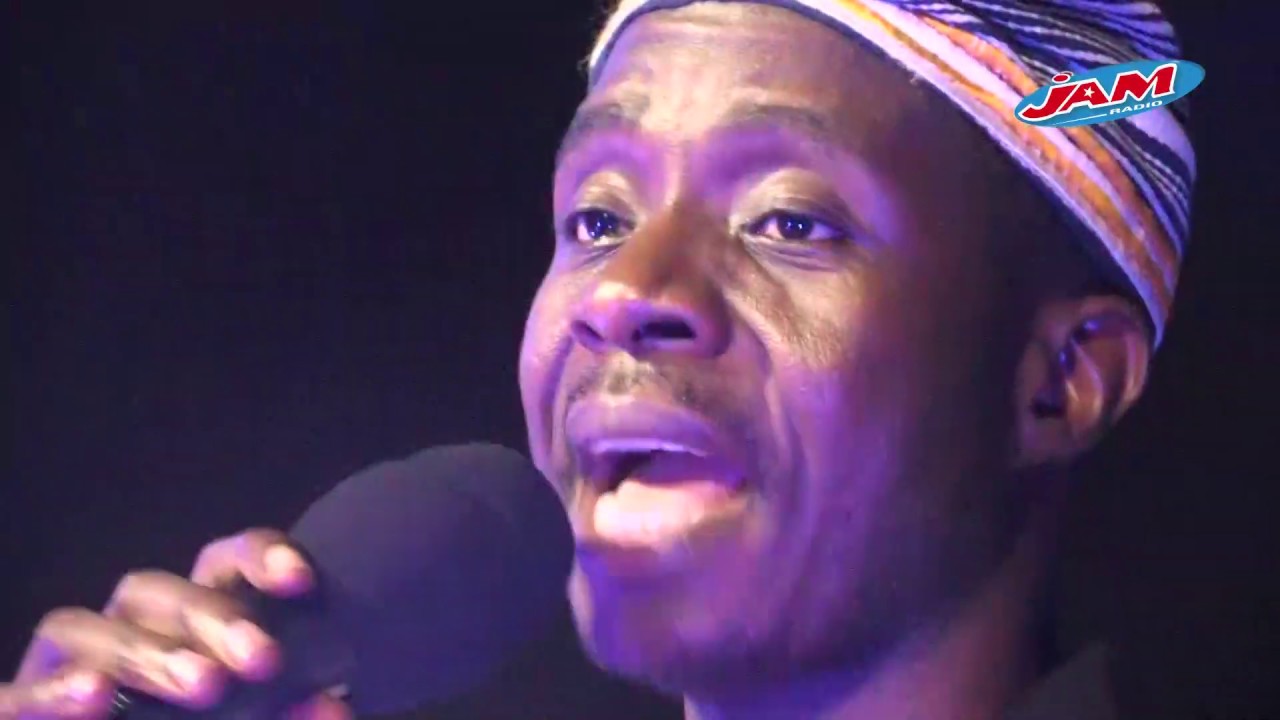 Onel Mala en concert live acoustique #OnTheRoof sur Radio Jam - YouTube