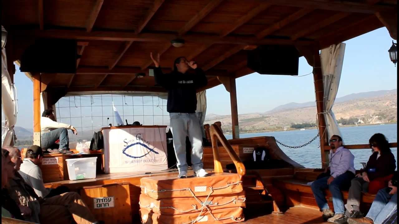 Israel - Daniel Carmel singing Kadosh Worship - YouTube