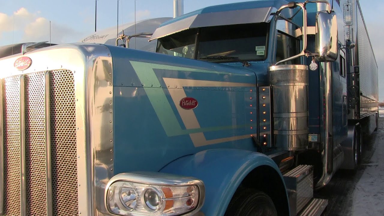 2023 Blue Peterbilt 389 Spotted At London Truck Stop - YouTube