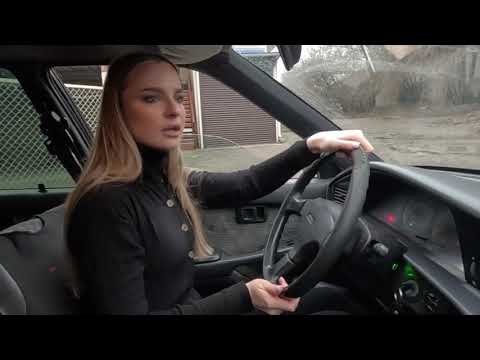 Bad driving by the lovely barefoot