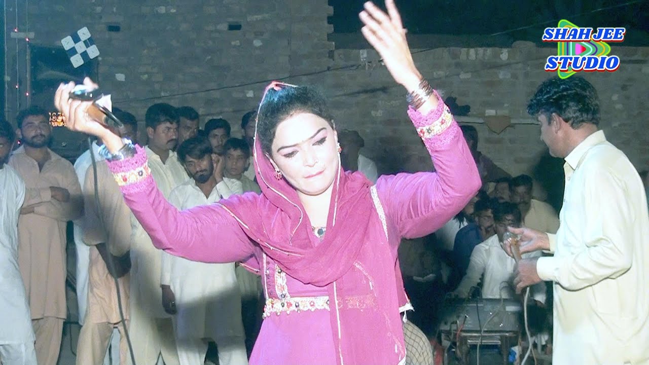 Bholdi Nahain Piplan Di chhan | New Dhol Geet Gawan | Fozia Malik | By ...