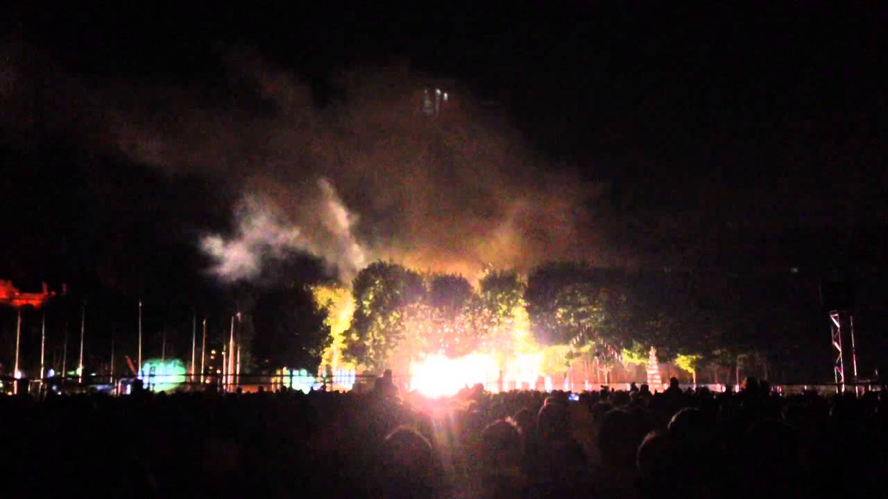 Grand Feu 2014 Domaine National de Saint-Cloud. - YouTube