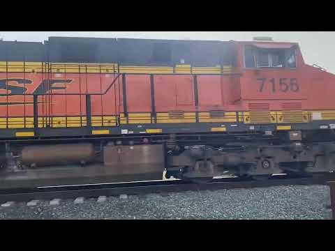 BNSF office car special - YouTube
