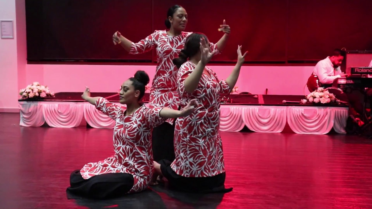 Tama'ita'i Lalelei - Gracefully Broken (Siva Samoa) - YouTube