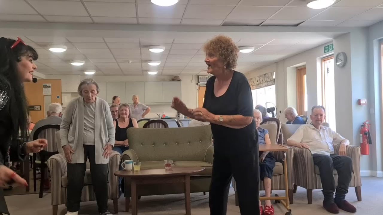 SingAlongWithAlice Care Home Entertainment - YouTube