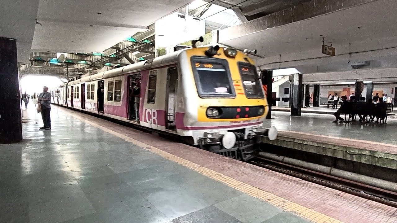 Mumbai EMU Central Railway Local Train at Nerul Station Harbour Line ...