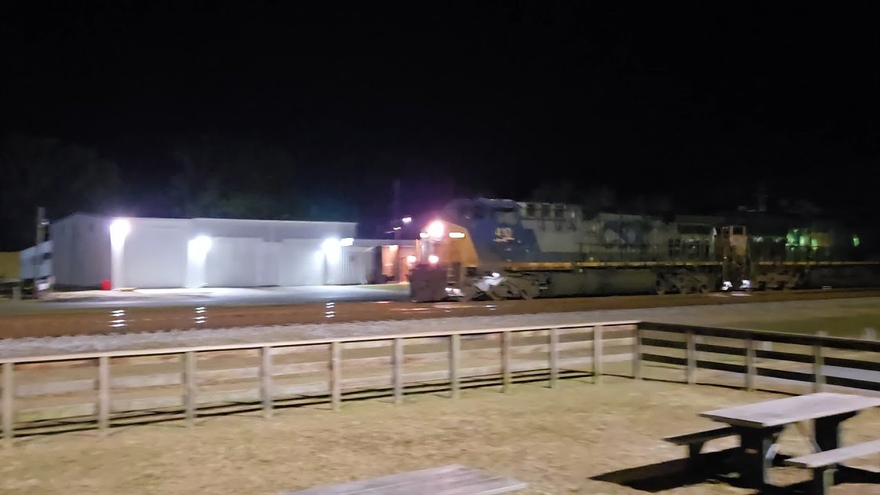 CSX M441-04 SB 1-4-25 @1108PM - YouTube