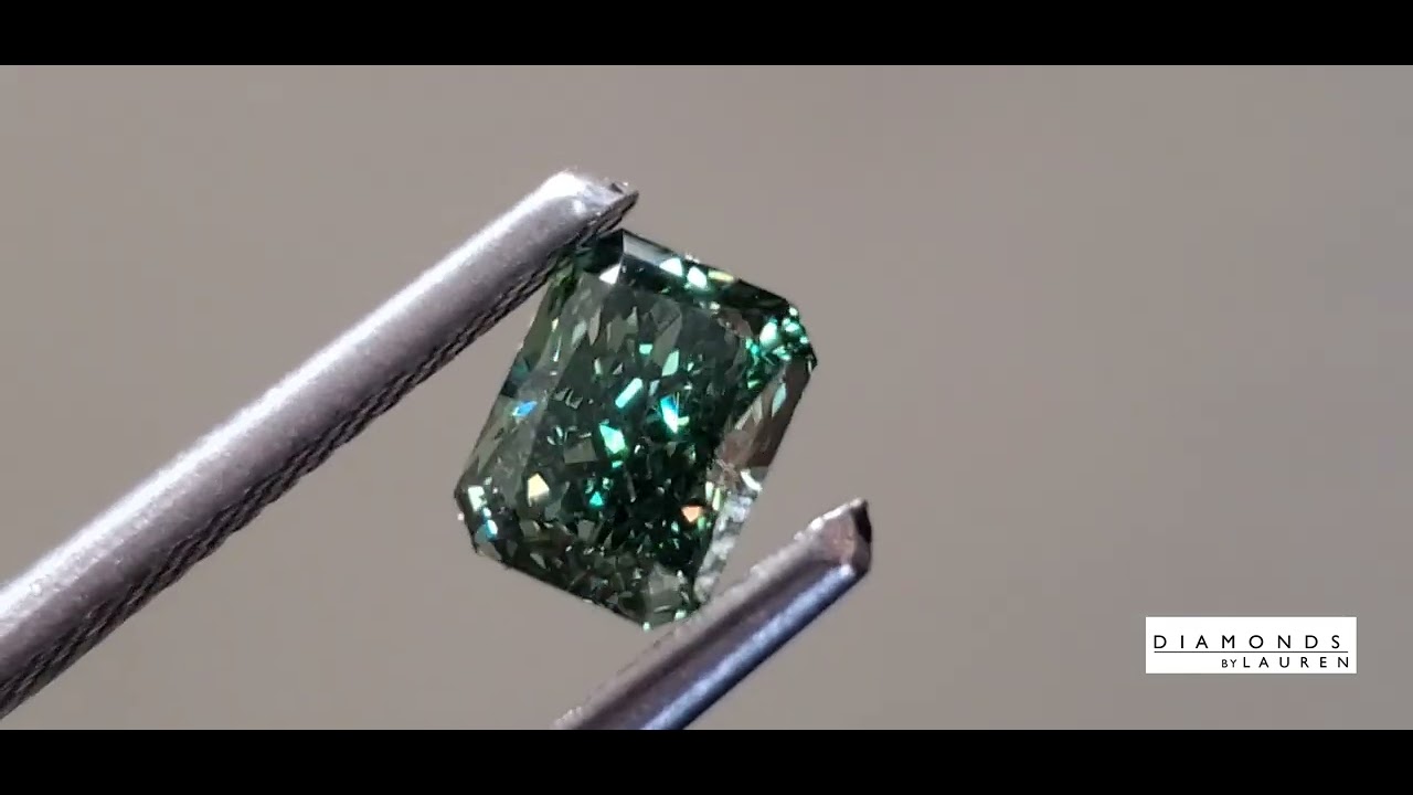 Vivid Green Lab Diamond R10278 - YouTube