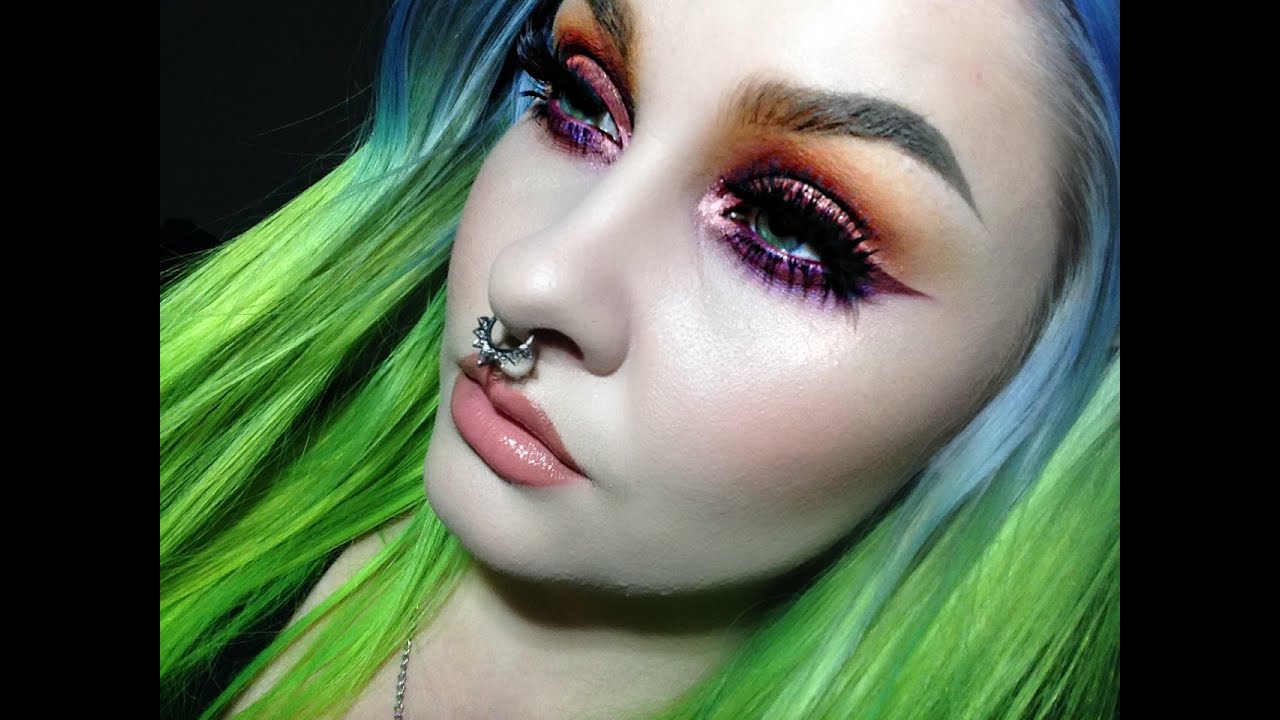 Rusty Grunge Smoky Eyes - YouTube