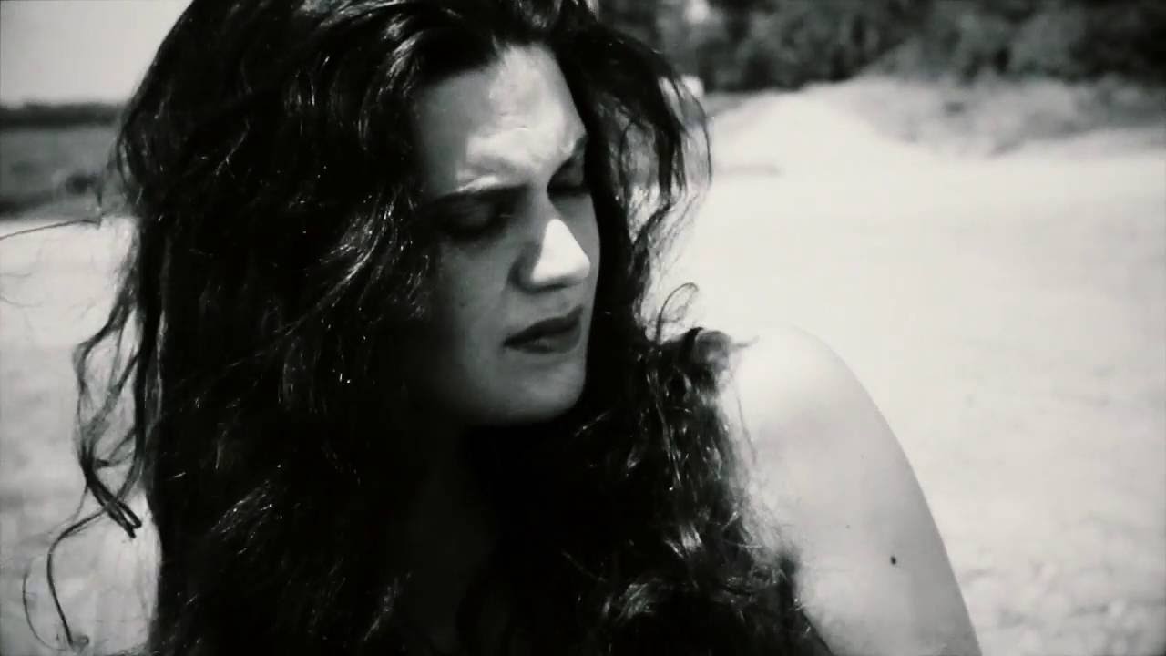 Sara Facciolo - Cross Road Blues (Robert Johnson cover) - YouTube