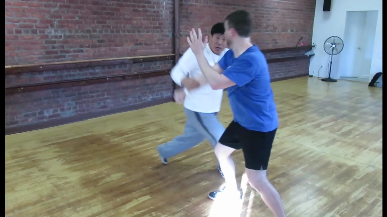 Fighting Arts - Yin Style Bagua - YouTube