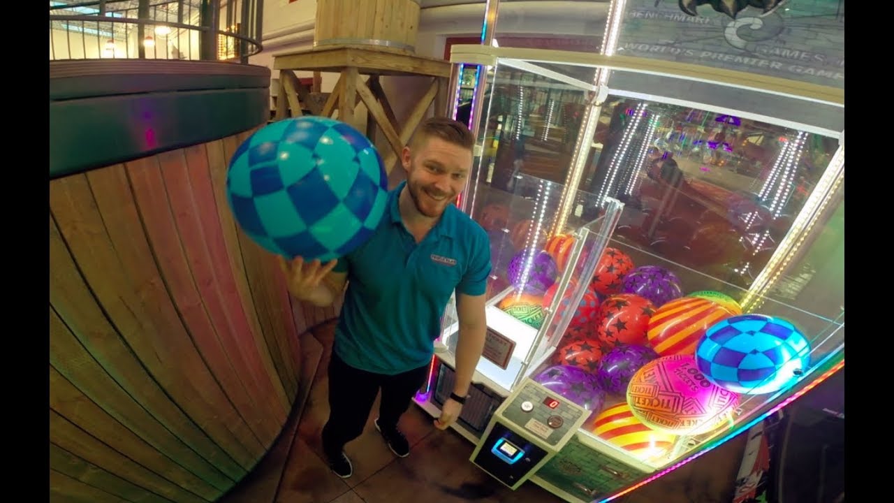 The Biggest Claw Machine of All Time? - YouTube