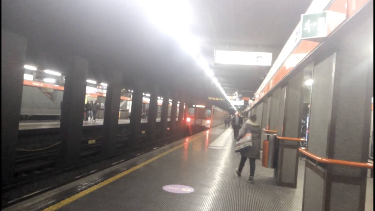 Metropolitana di Milano - Linea 1 (Lotto) - YouTube