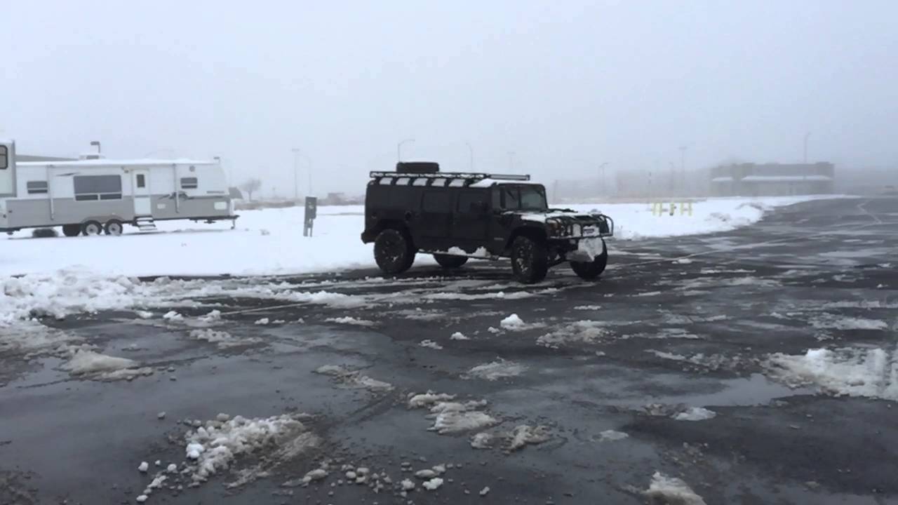 Hummer H1 deep snow 4x4 - YouTube