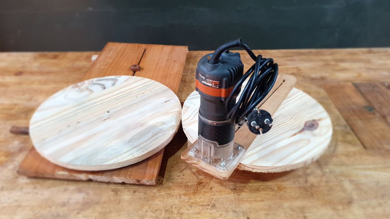 Woodworking Technique for Cutting Wooden Circles with Router and Table ...