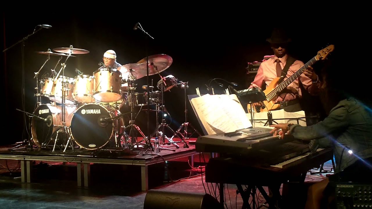 Billy Cobham and Michael Mondesir, Jean Mary Ecay LIVE in Heerlen 10.3. ...