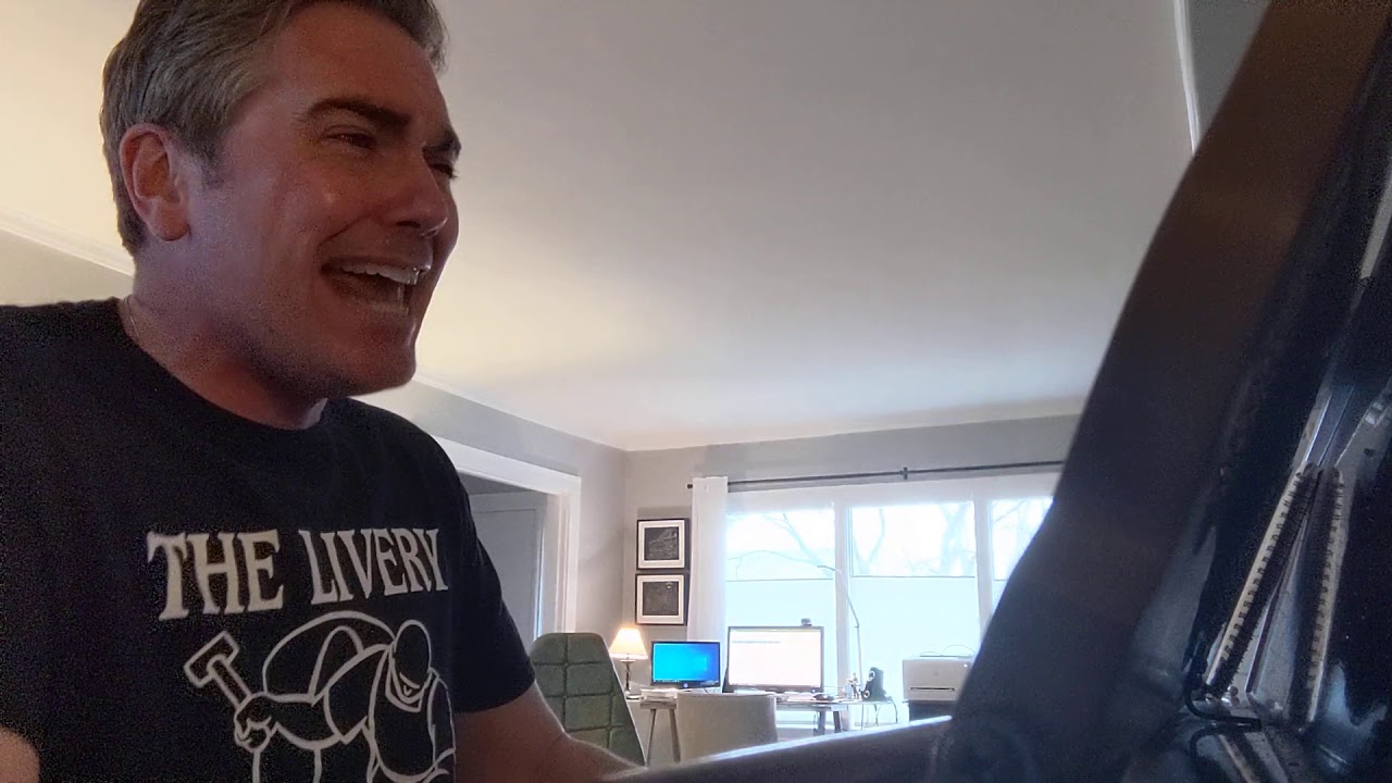 Quaraoke Day 5, 3/18/20 Ben Frey, Katy Perry, "Dark Horse" - YouTube