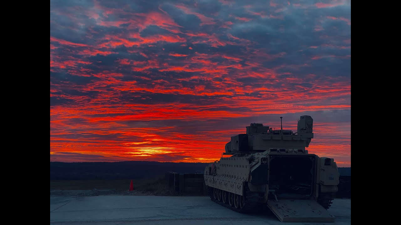 Bradley Commanders Course Gunnery (20-501) - YouTube