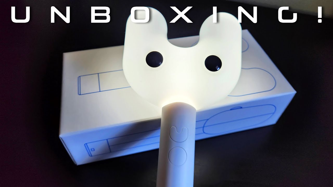 NewJeans Official Lightstick (Binky Bong) Unboxing - YouTube